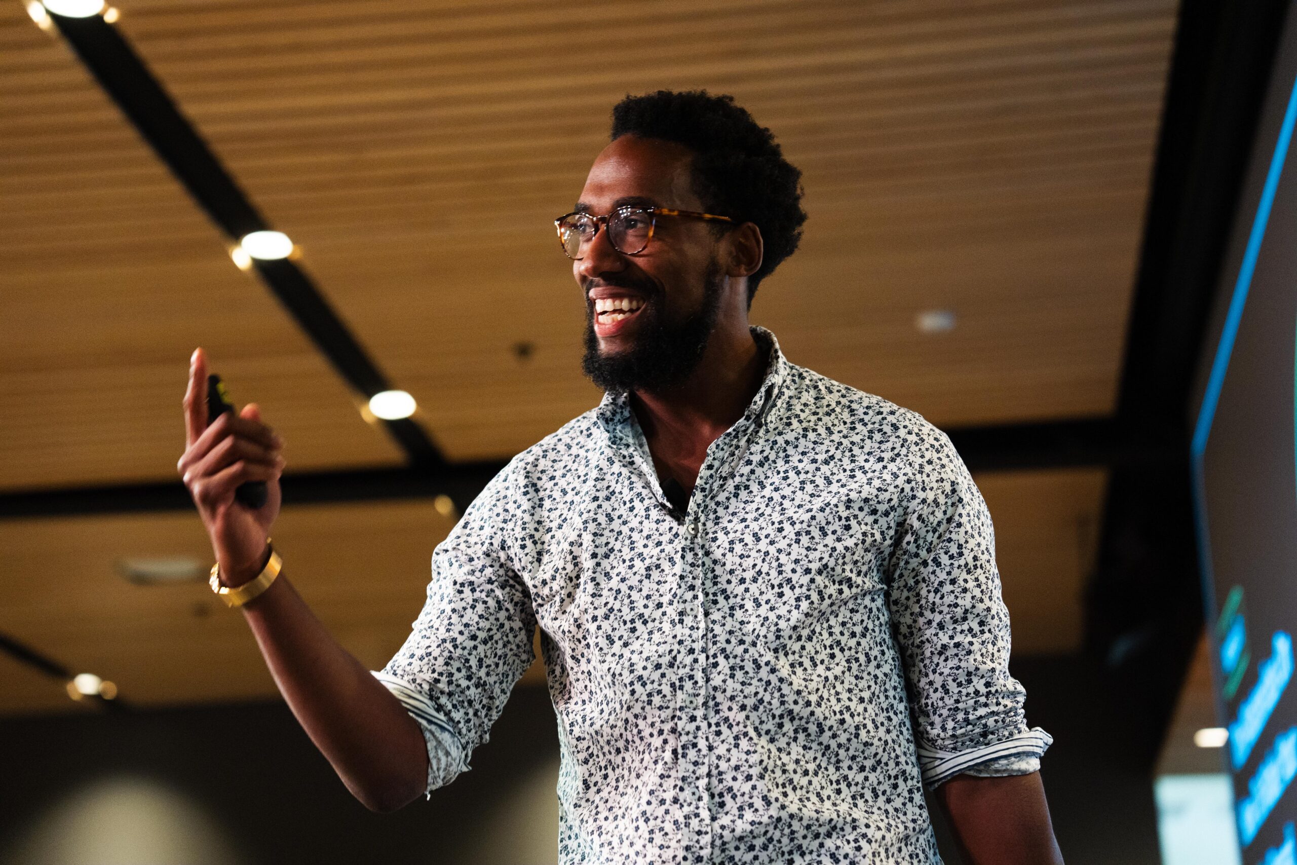 Ross Simmonds - Digital Marketer, Speaker & Entrepreneur